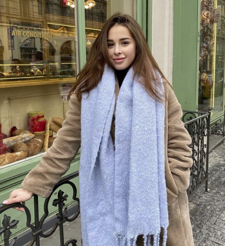 Identify Your Perfect Foreign Girlfriend - Dating Quiz - Jacobs ...